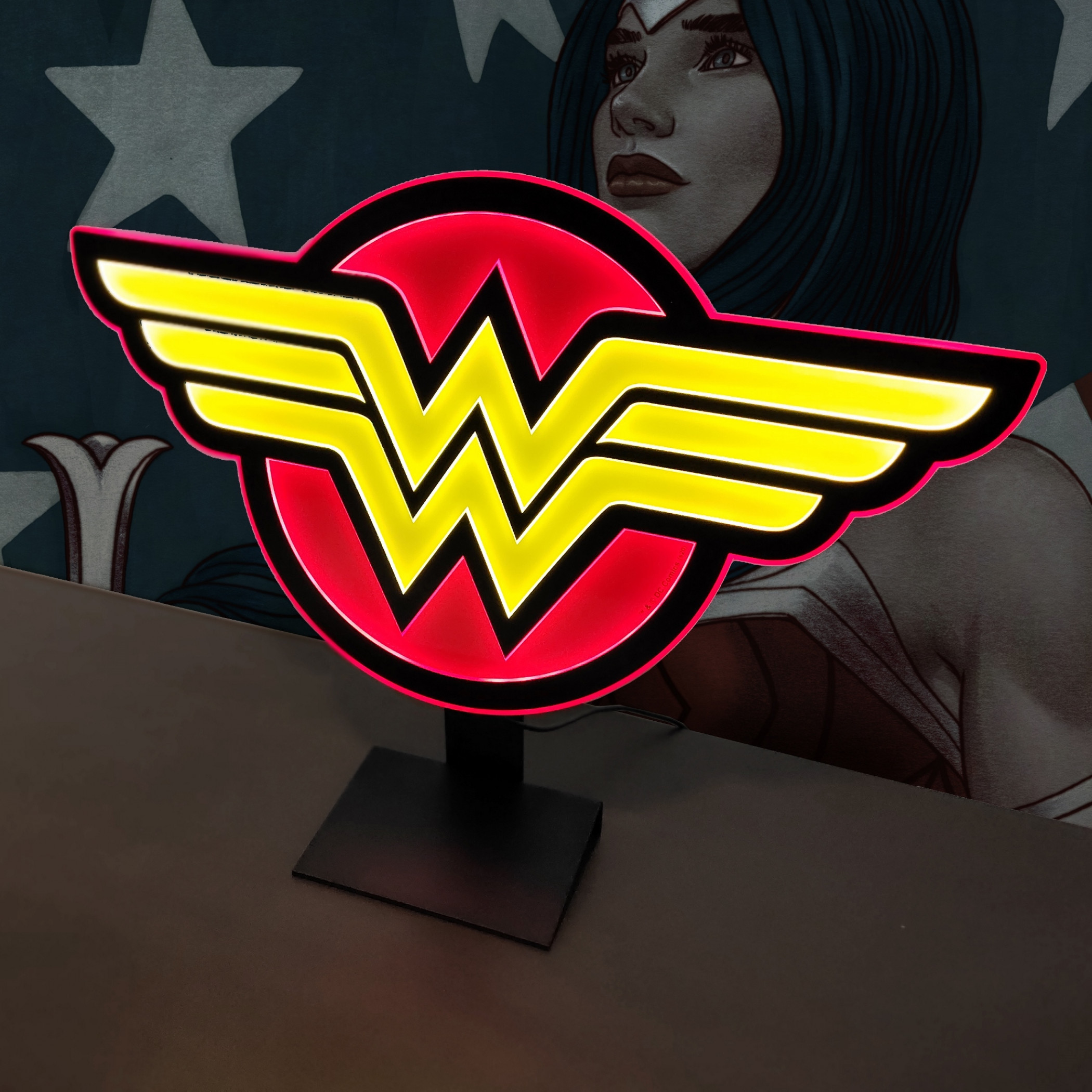 Product image 0 for Wonder Woman Symbol Illuminated Table Lamp Or ...